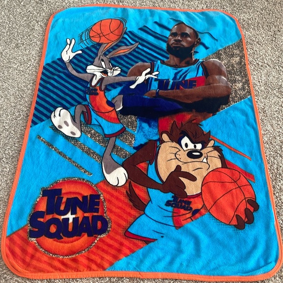 Warner Bros. | Bedding | Space Jam A New Legacy Silky Soft Throw ...